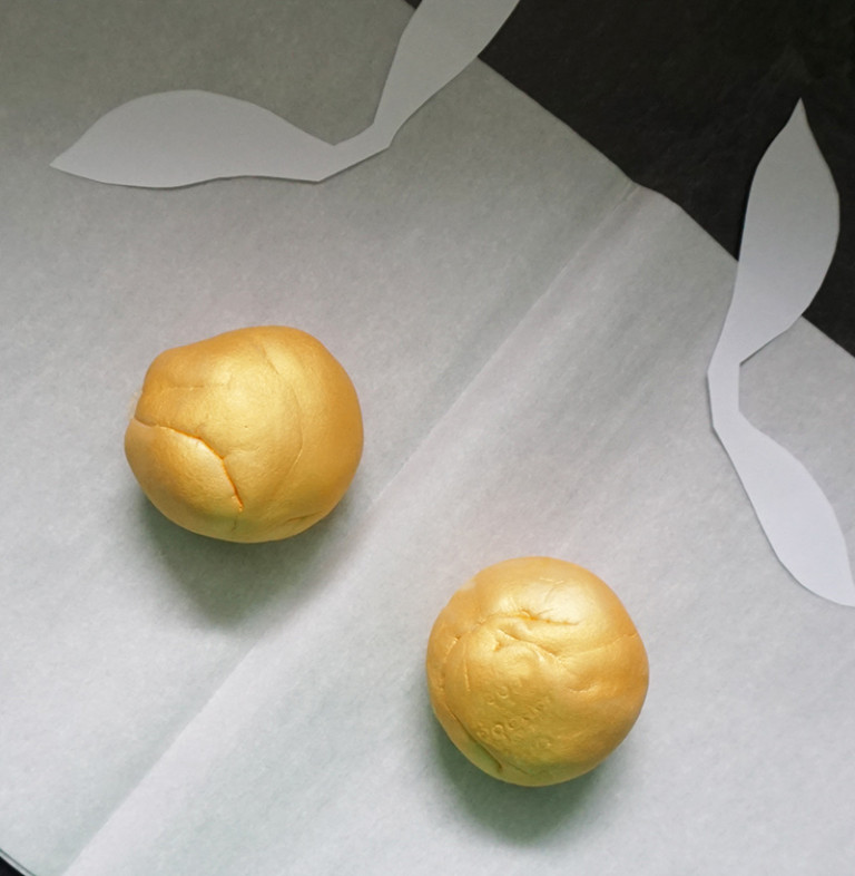 Edible golden snitches | Bijoux & Bits