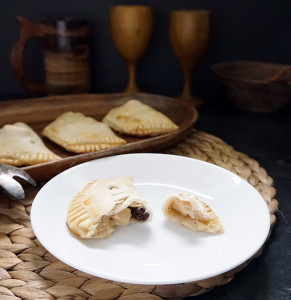 Rustic honeyed chicken hand pies (a Game of Thrones party recipe ...