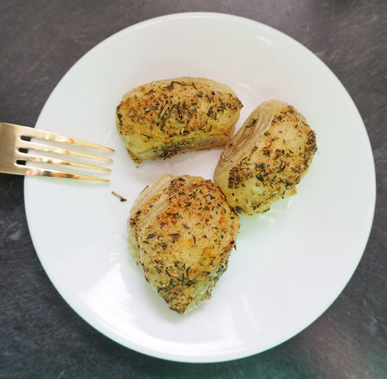 Garlic Parmesan puffs | Bijoux & Bits