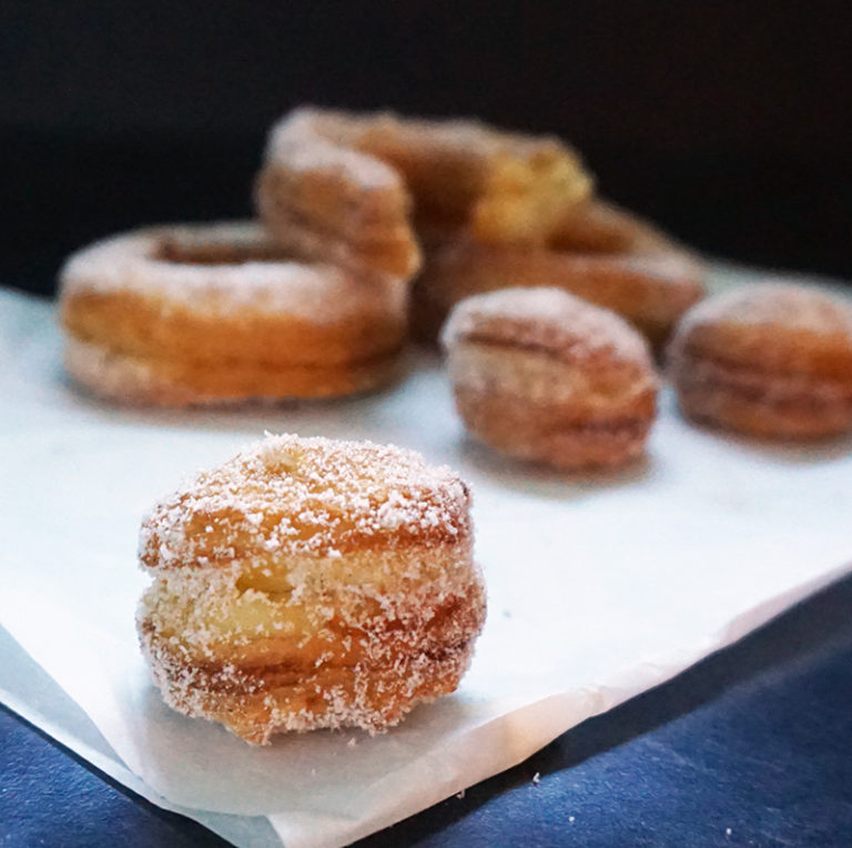 Easy puff pastry cronuts | Bijoux & Bits