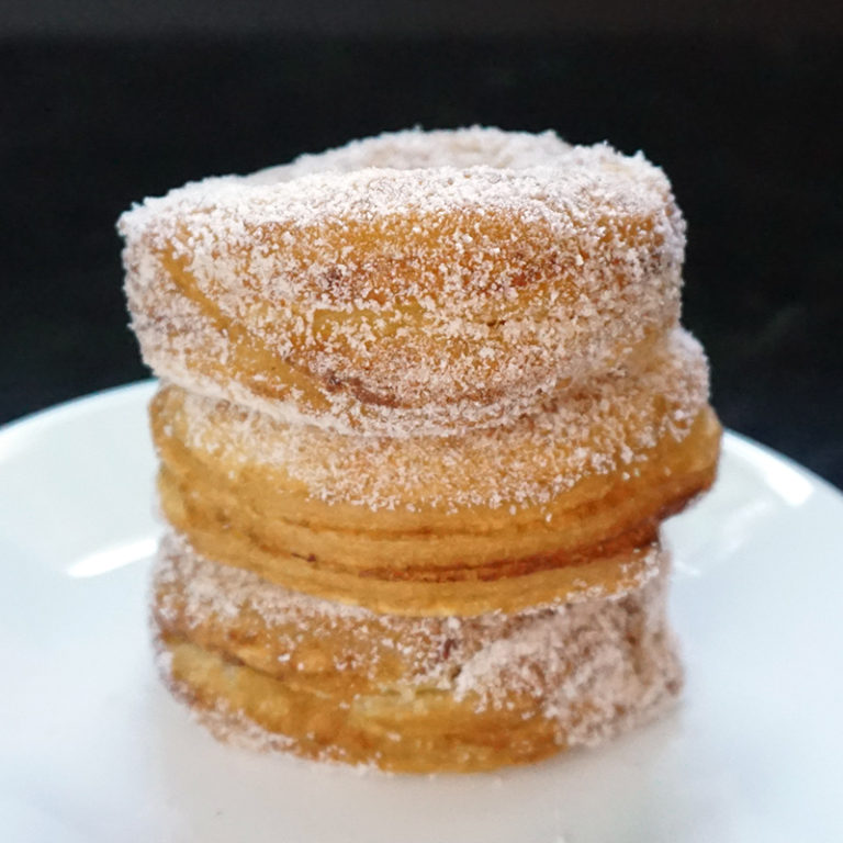 Easy puff pastry cronuts | Bijoux & Bits