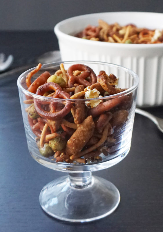 Asian snack mix for your party goers | Bijoux & Bits