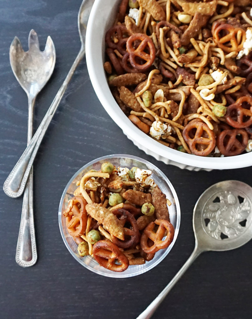Asian snack mix for your party goers | Bijoux & Bits